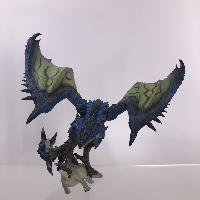 Azure Rathalos Figure